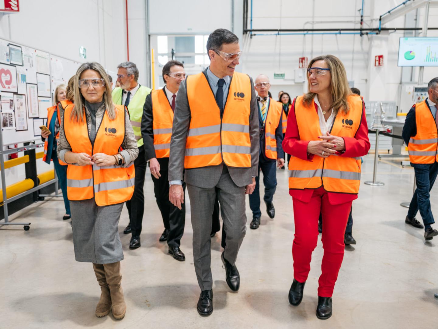 Accelera hosts Spanish Prime Minister and industry leaders for tour and ...