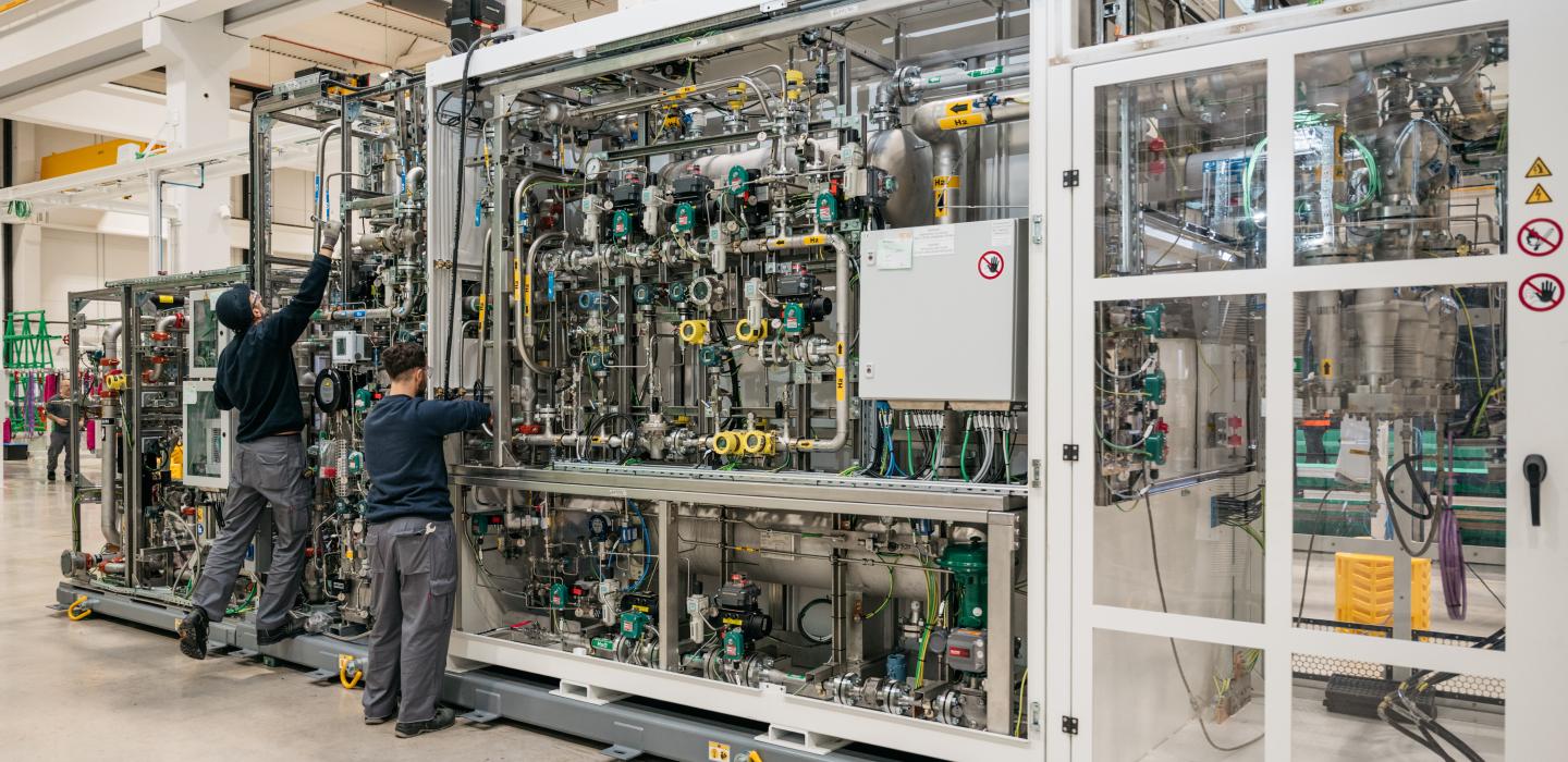 PEM electrolysis technology in Accelera hydrogen systems | Accelera